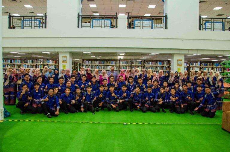 BAKAL GURU DARI IPG KAMPUS PERLIS KAGUM DENGAN FASILITI DAN KOLEKSI ...