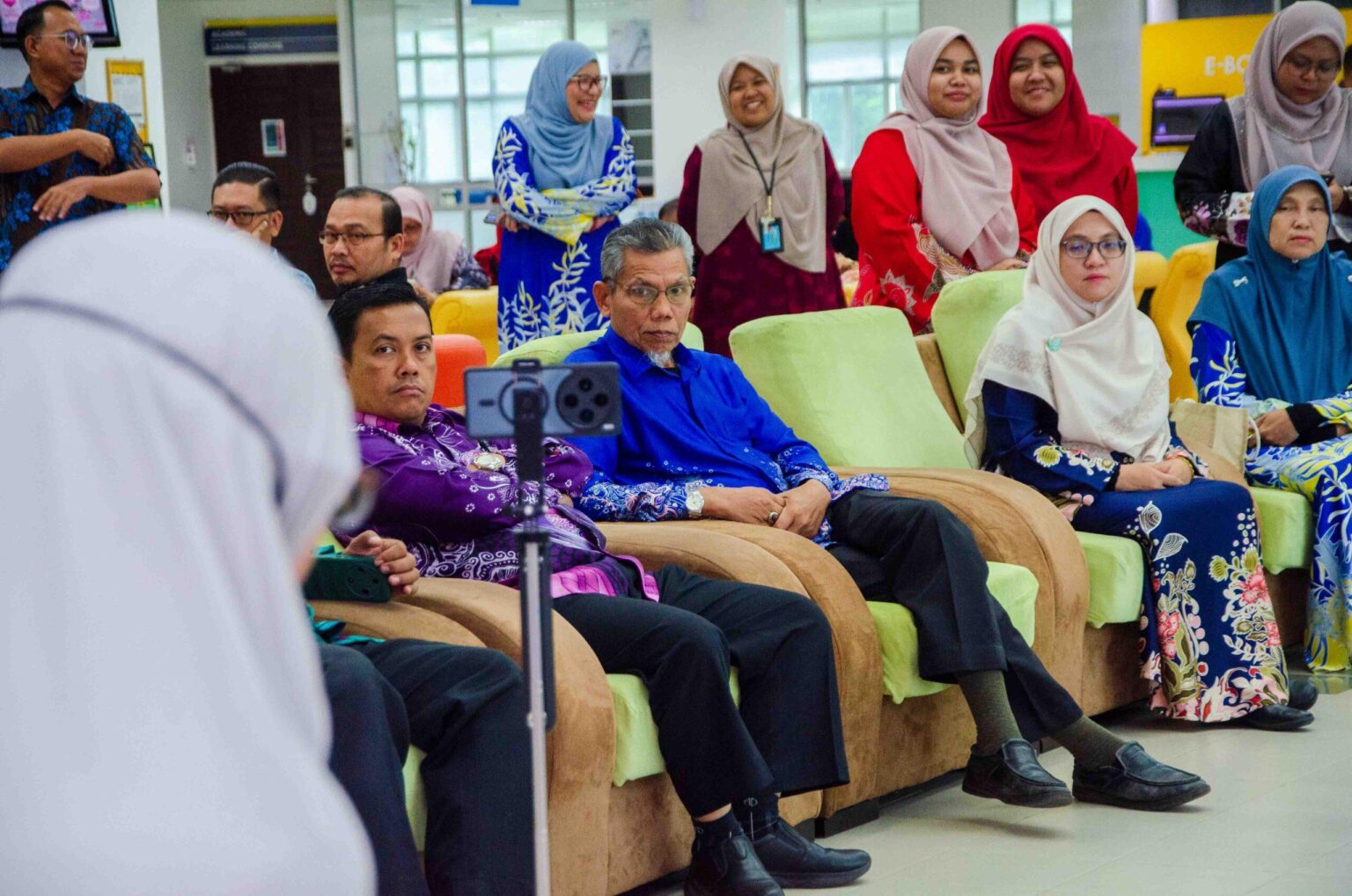 TELAAH: BEDAH BUKU PSB ANGKAT KARYA STEPHEN R. COVEY - PSBUUM