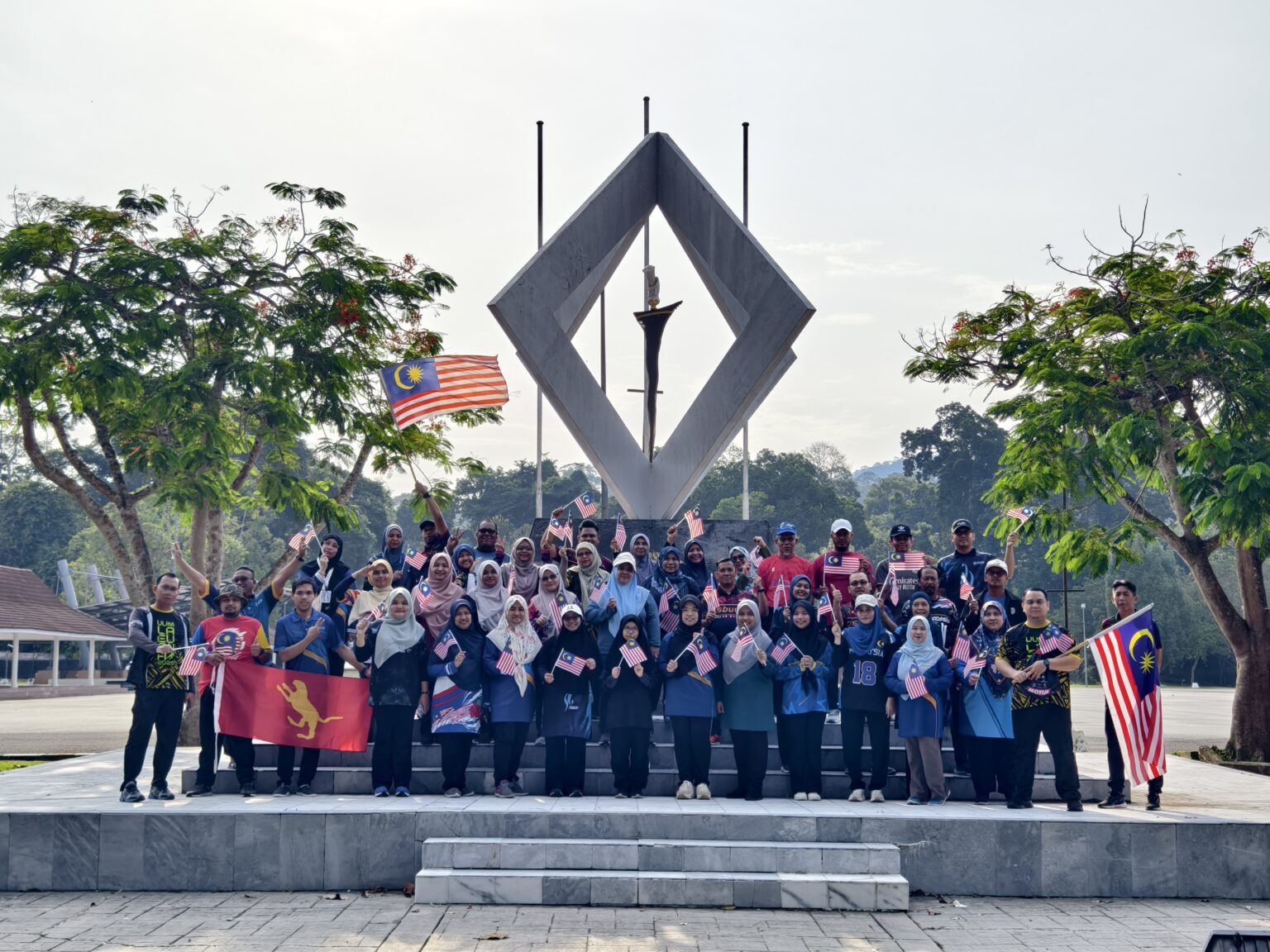 Briskwalk Merdeka PSB Semarakkan Patriotisme dan Gaya Hidup Sihat. - PSBUUM